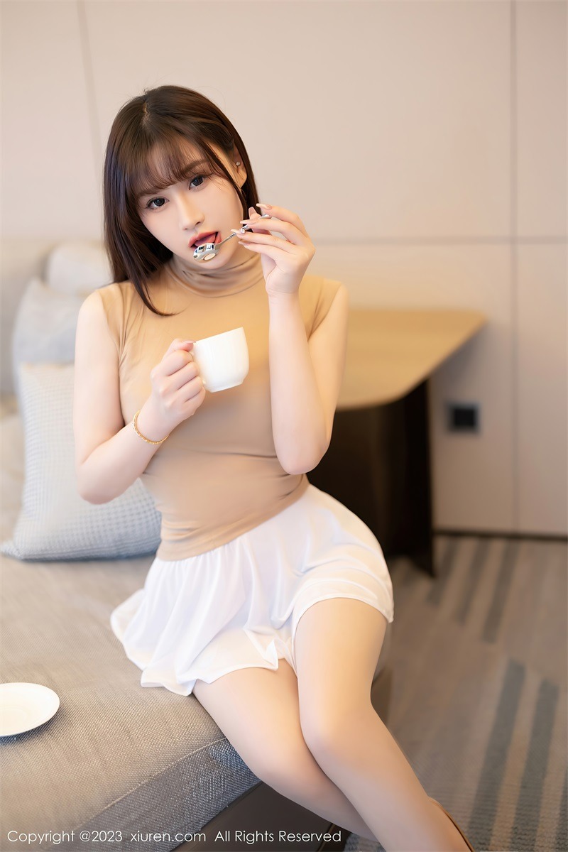 [XIUREN绣人网] 2023.07.03 No.7013 张欣欣 黄灰色上衣[83P/647MB]-九月乐园