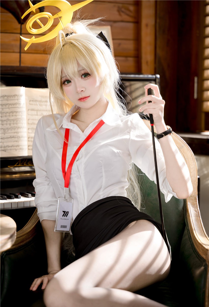 九柒喵 笑面教授ol制服 [53P-679MB]-九月乐园